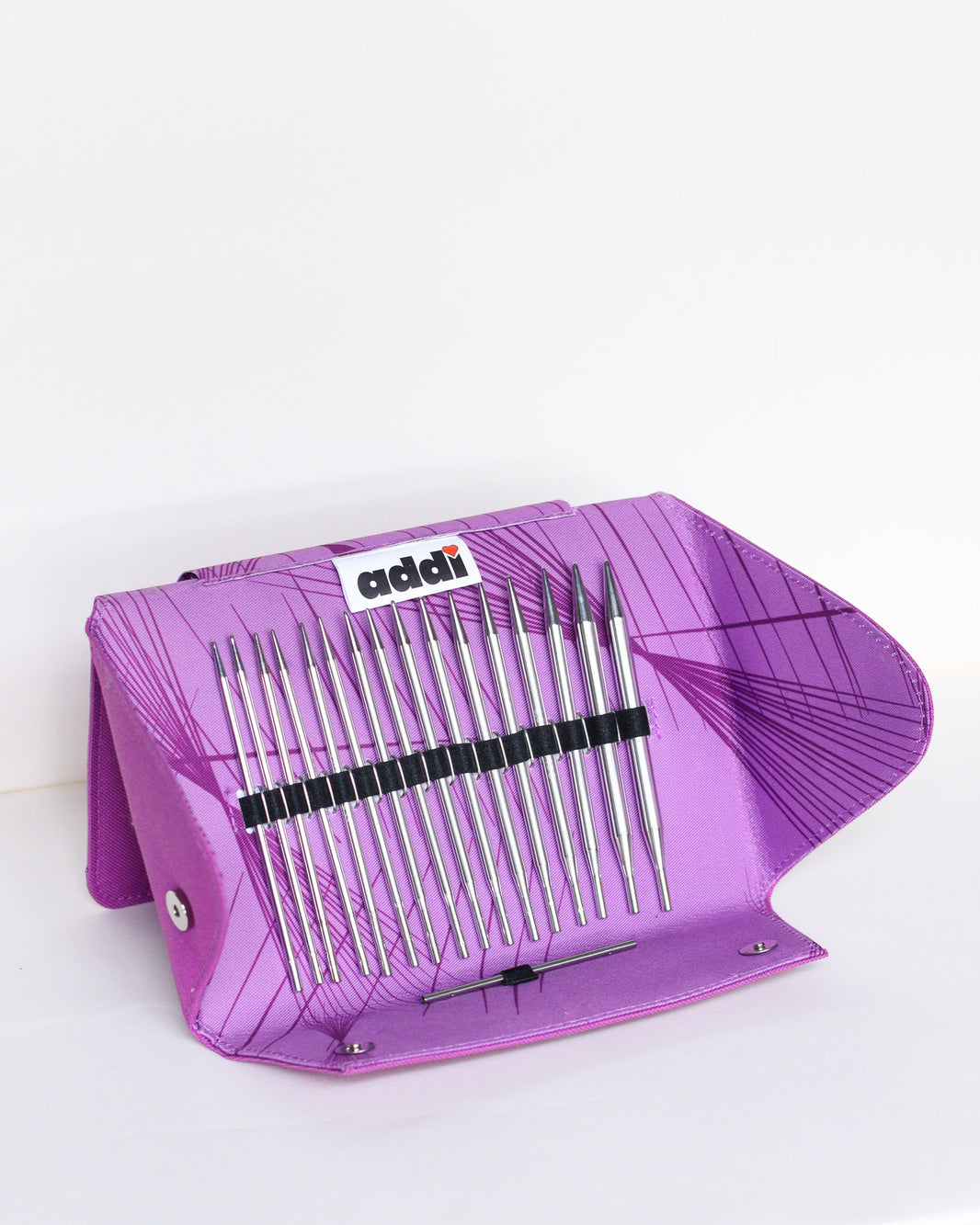 NEEDLES & HOOKS – CLEO'S